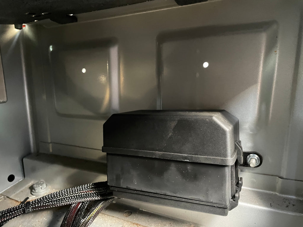 Mercedes Sprinter 2019+ 2232 Switch System – Team Tech Offroad